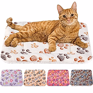 5 Pcs Guinea Pig Bed Mat Cute Cats Paw Print Blanket Bed for Small Animal Winter Soft Plush Bunny Dog Cat Bed Thickened Washable Reversible Fleece Crate Bed Mat Hamster Bedding (21 x 14 Inch)