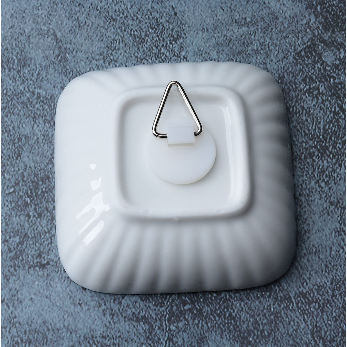 Ruwado 15 Pcs Plate Hanger Invisible Self Adhesive Square Round Wall Dishes Hook Holders for Bathroom Kitchen Office Pictures Photo Frame Wall Art Décor Supplies (15 Pcs)