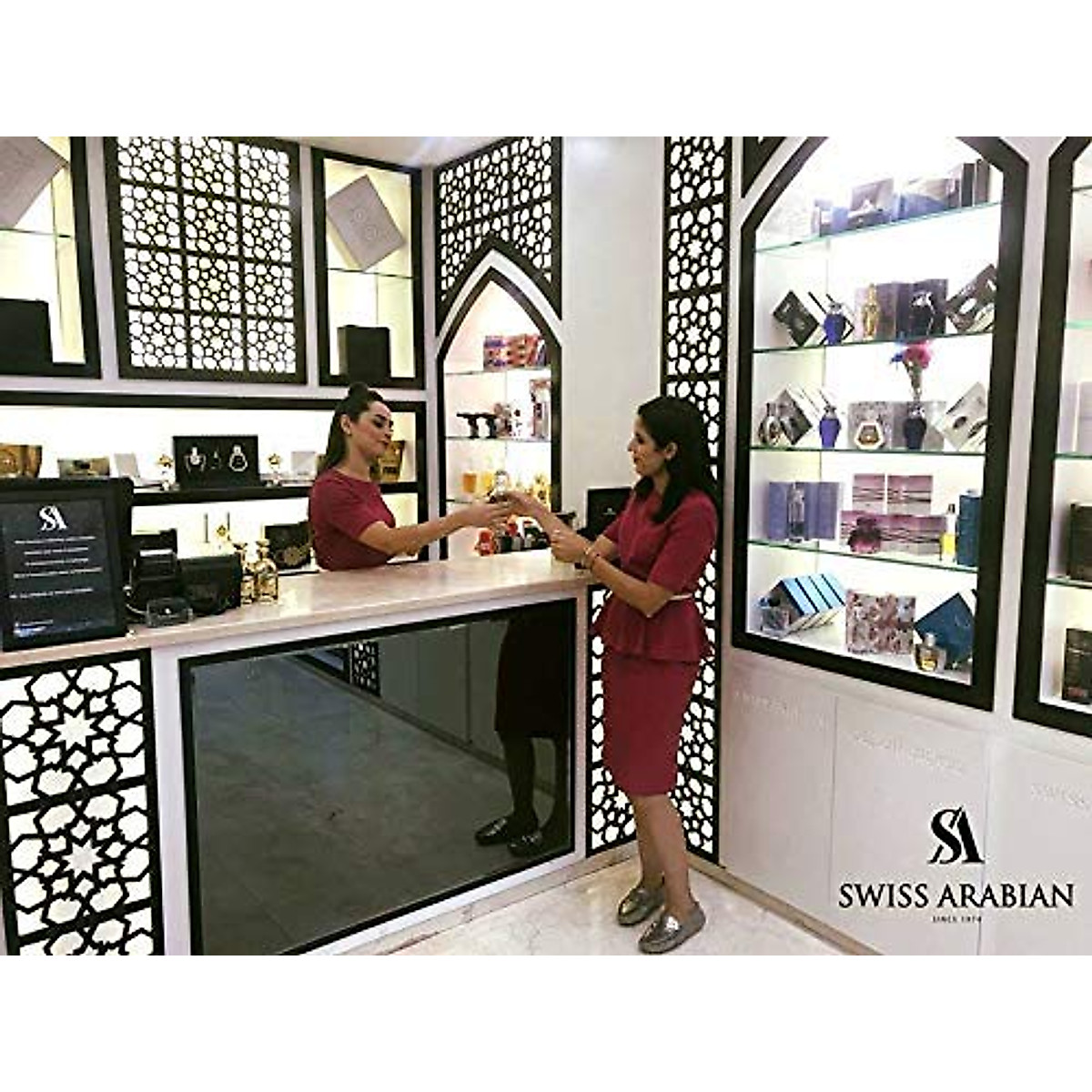 Dehn El Oud Shaheen 6mL | Alcohol Free and Natural Oudh Attar | Oudh Wood (Agarwood) Sourced from Indonesia and Cambodia | Perfume Oil for Men and Women | by Fragrance Artisan Swiss Arabian of Dubai