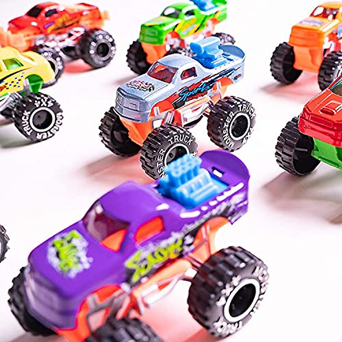 Golden Wheel Monster Trucks 1:64 Scale Die-Cast: 9 Pack Toy Car Vehicles for Kids Ages 3+ Years - Hot Toys Birthday Party Great Ideal Gifts