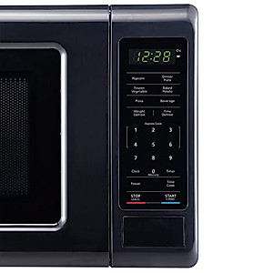 Magic Chef MC77MB Countertop Microwave Oven, Small Microwave for Compact Spaces, 700 Watts, 0.7 Cubic Feet, Black