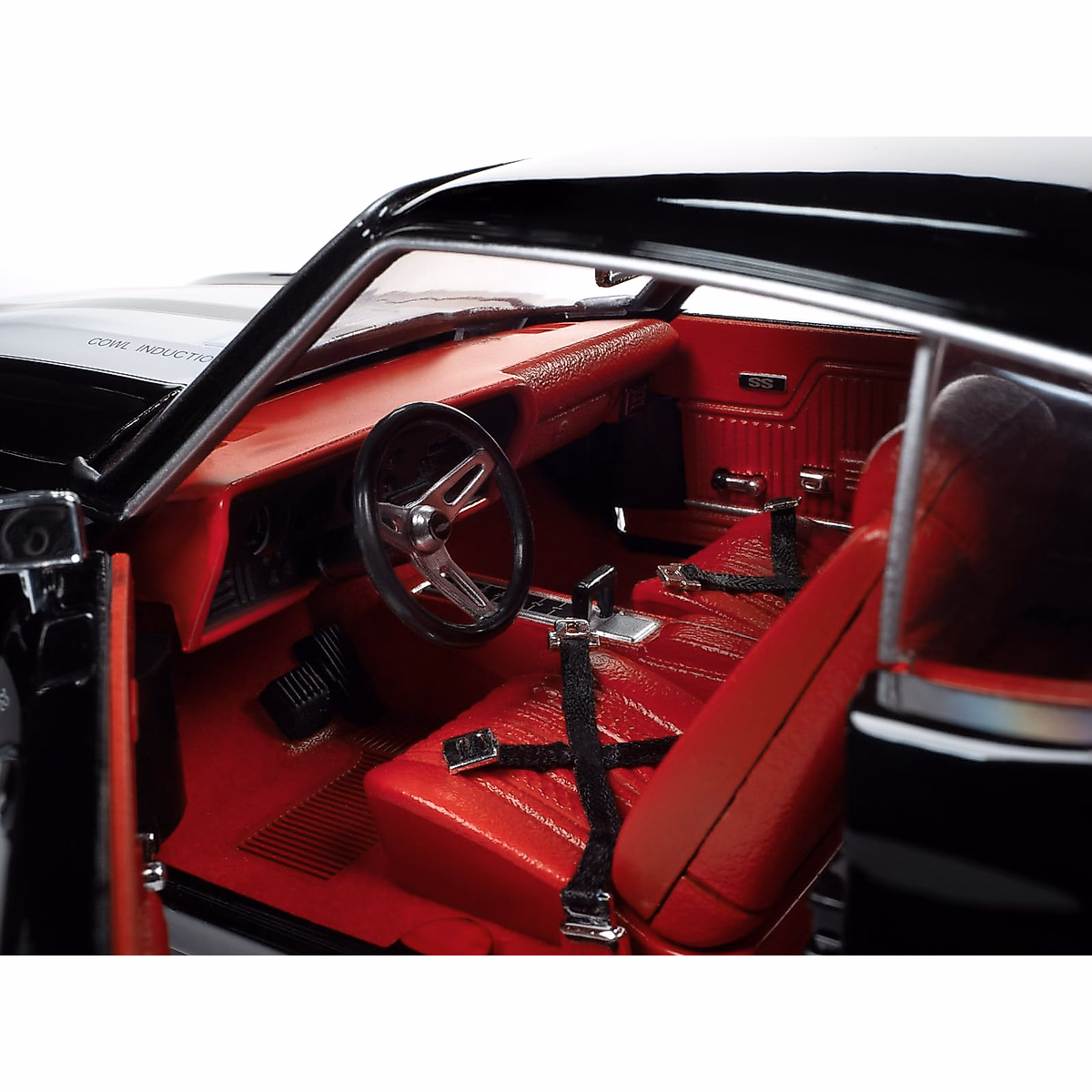 1970 Chevy Chevelle SS Tuxedo Black with White Stripes and Red Interior Hemmings Muscle Machines Magazine Cover Car (May 2011) "American Muscle Series 1/18 Diecast Model Car by Auto World AMM1317