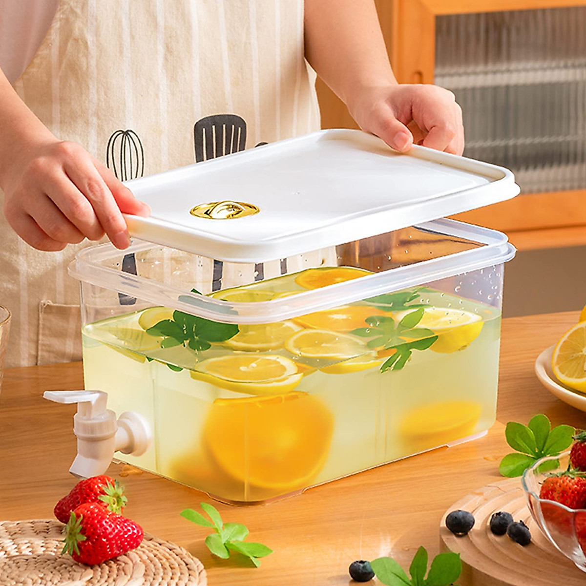 Cold Kettle With Faucet Beverage Dispenser, 3 / 5L Large Capacity Plastic Beverage Dispenser, With Faucet Ice Lemonade Juice Container With Lid, Fruit Teapot Lemonade Bucket Drink