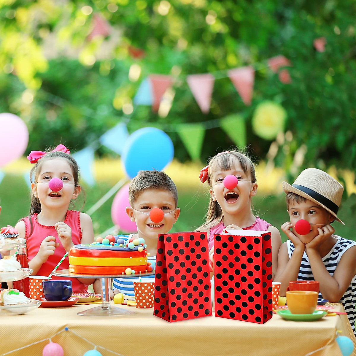 Gersoniel Ladybug Party Bags (28 Count) - Red Polka Dots, Sturdy Paper, Perfect for Birthday Party Favors or Daily Life