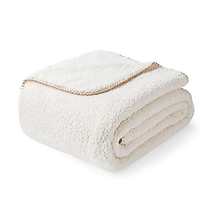 Amélie Home Frenchic Boucle Sherpa Fleece Throw Blanket, Light Weight Warm Shaggy Blanket, Soft Fuzzy Cozy Throw Blankets, Reversible Fluffy Blanket for Sofa, Couch, Bedroom, Travel. Ivory, 60" x 80"