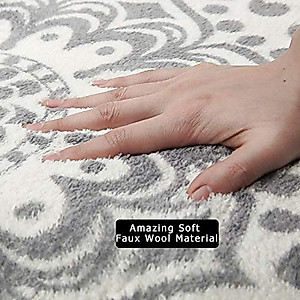 HEBE 4 Ft Round Area Rug Soft Chic Bohemian Mandala Rugs Machine Washable Non Slip Indoor Sofa Floor Area Mat Carpet for Living Room Sofa Bedroom Nursery Decor, Grey