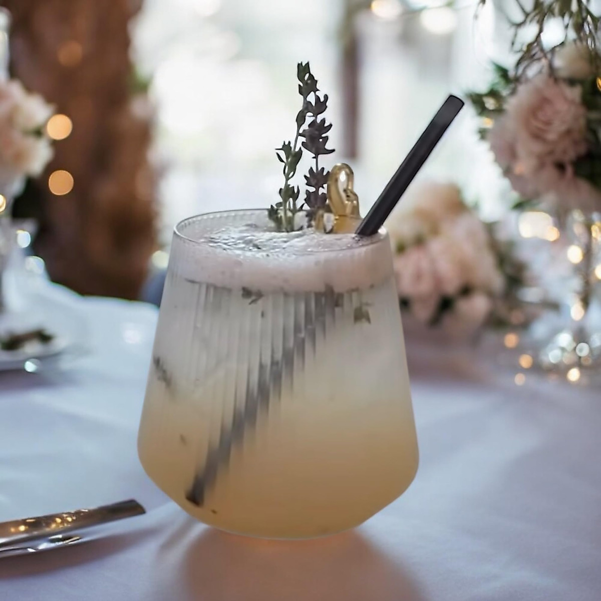 18 count origami ripple Unbreakable Stemless Plastic Wine Champagne Whiskey Glasses Elegant Durable Disposable Indoor Outdoor Ideal for Home, Office, Bars, Wedding, Ribbed 12 Ounce Cups (18, Clear)