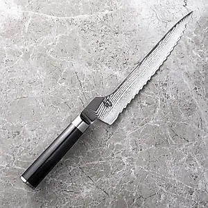 Shun Cutlery Classic Offset Bread Knife 8.25”, Long Serrations Glide Through Bread, Ideal for Cakes and Pastries, Authentic, Handcrafted, Japanese Serrated Kitchen Knife
