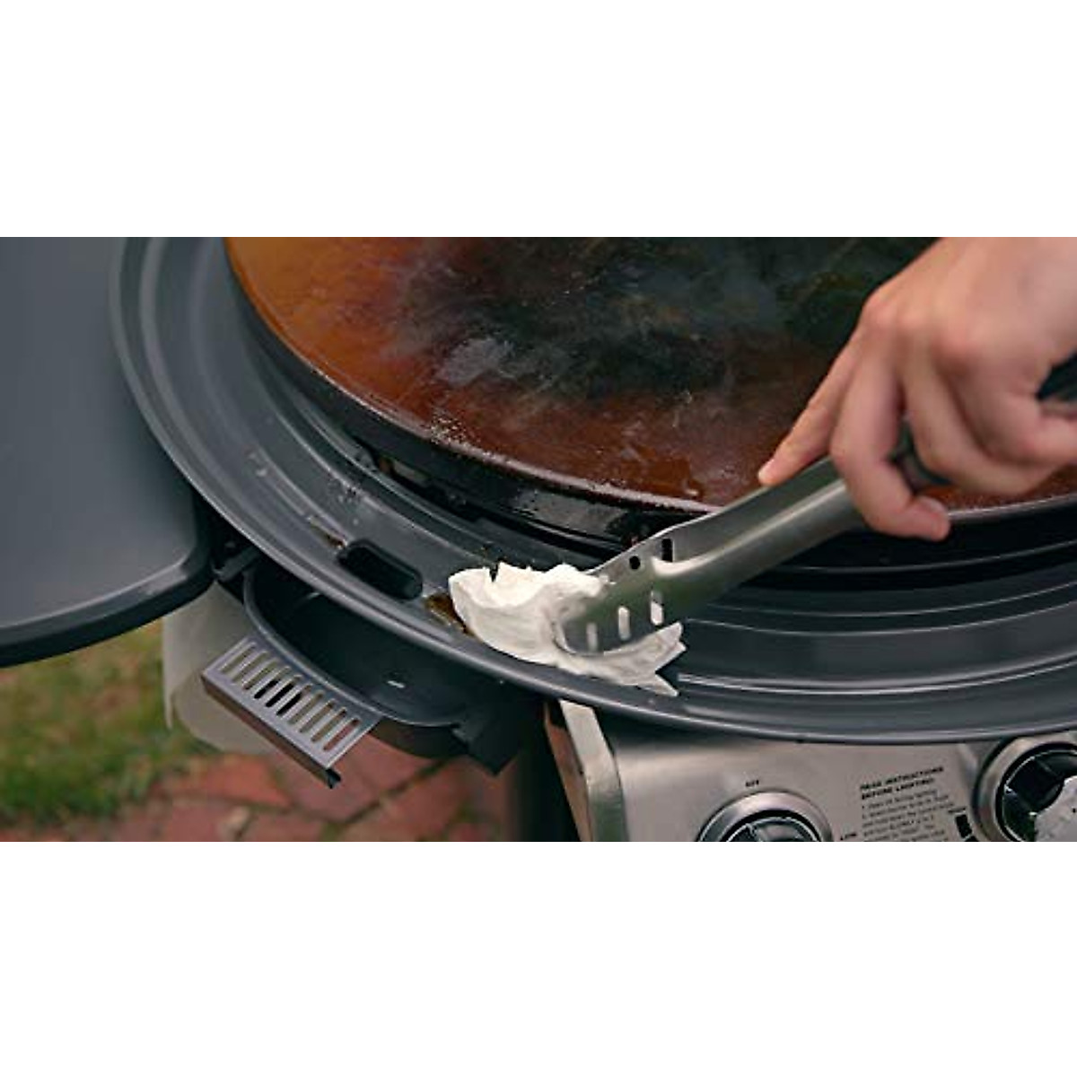 Cuisinart CGG-999 30-Inch Round Flat Top Surface 360° XL Griddle Outdoor Cooking Station