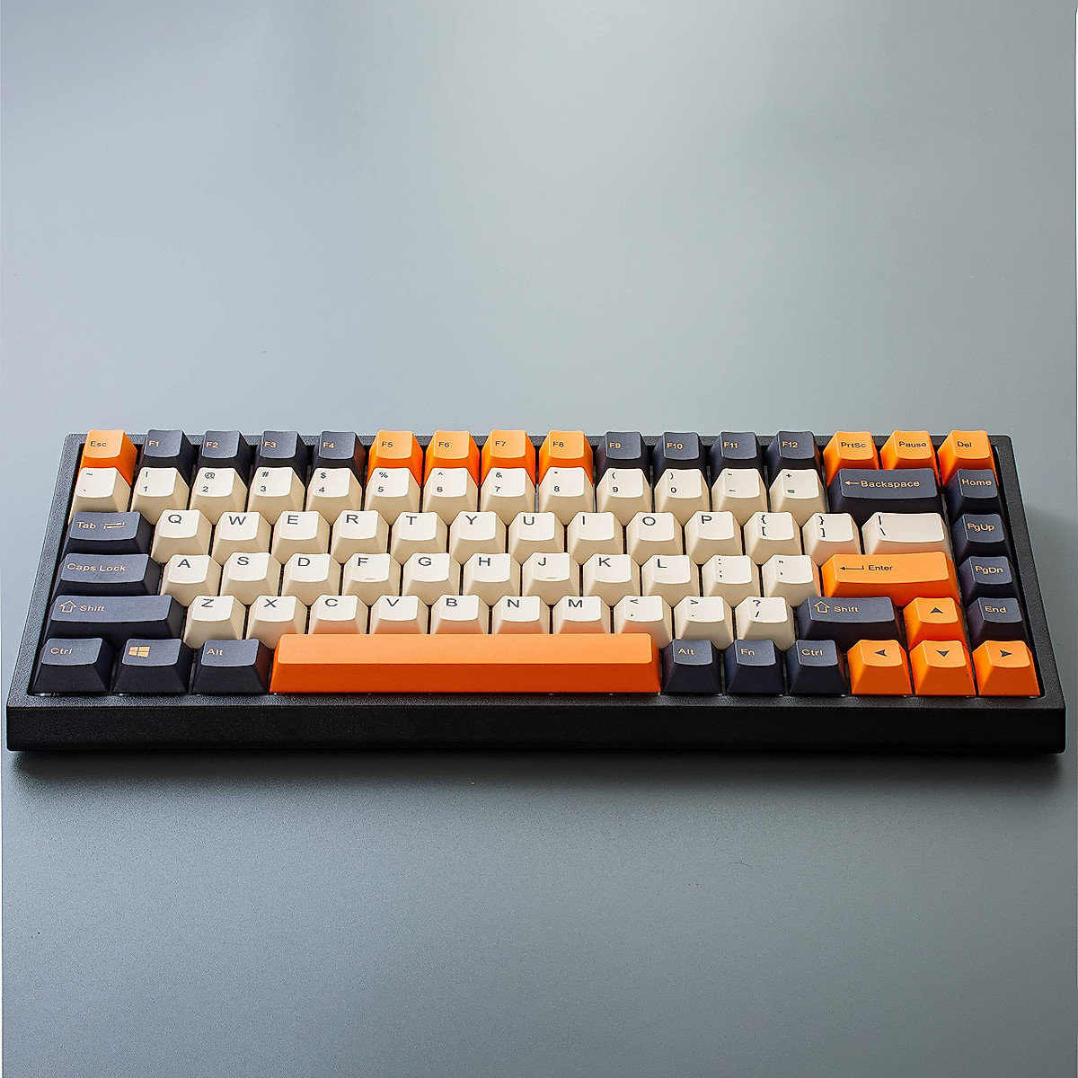 YUNZII KC84 84 Keys Hot Swappable Wired Mechanical Keyboard with PBT Dye-subbed Keycaps, Programmable, RGB,NKRO,Type-C Cable for Win/Mac/Gaming/Typist (Gateron Red Switch, Carbon Retro)
