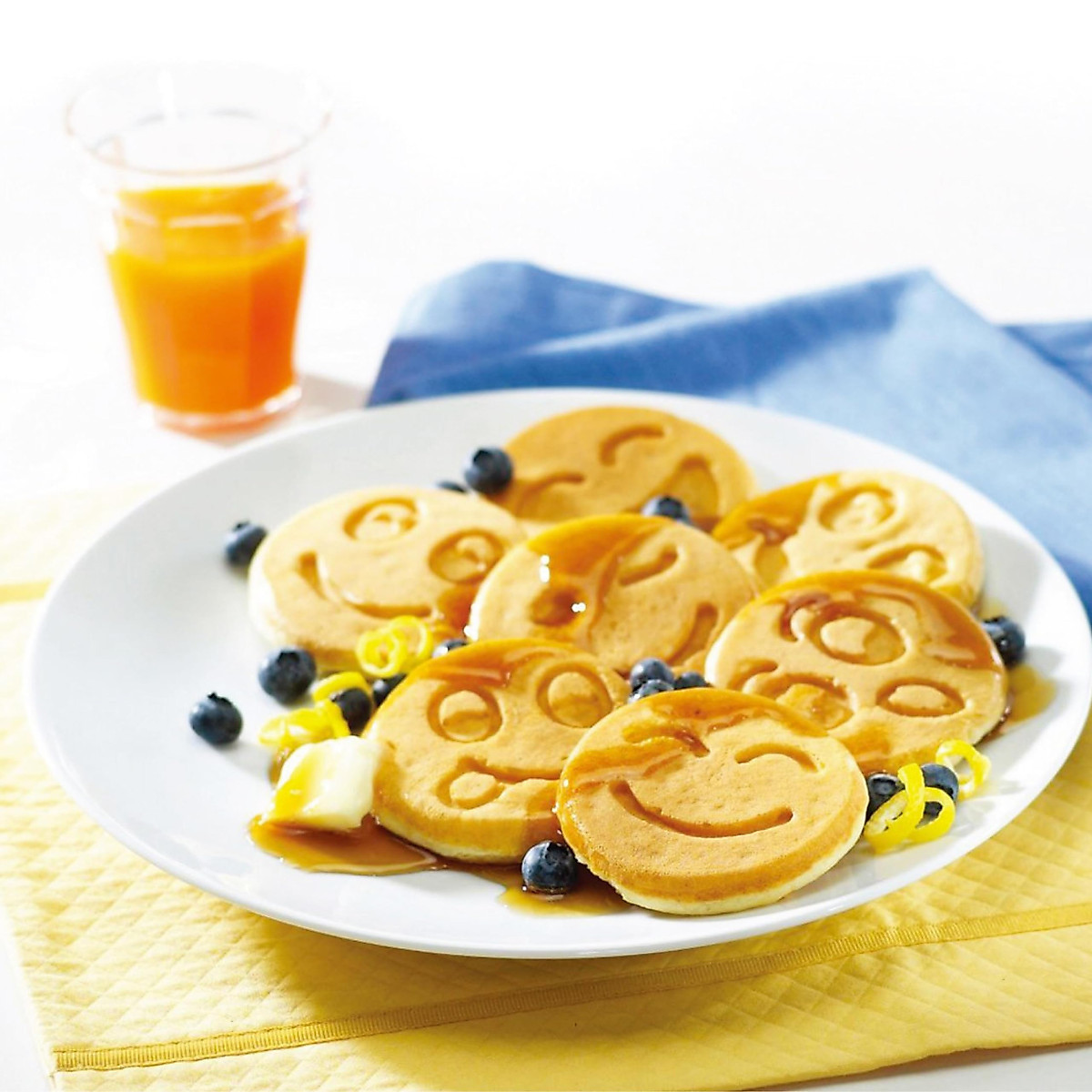 Erreke Nonstick Pancake Pan, 7 Smiley Face Pancake Griddle, Soft Touch Handle Fun Breakfast for Kids, 10.2 in Crepe Pan for Gas Stoves (Blue Color)