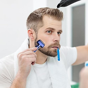 Mini Foil Shaver, Waterproof Mini Electric Shaver, USB Rechargeable Mini Foil Razor, 6.77x3.58x2.09 Inches Portable Mini Shaver, 220g Pocket Foil Razor, Fast Charging Foil Razor for Men Travel