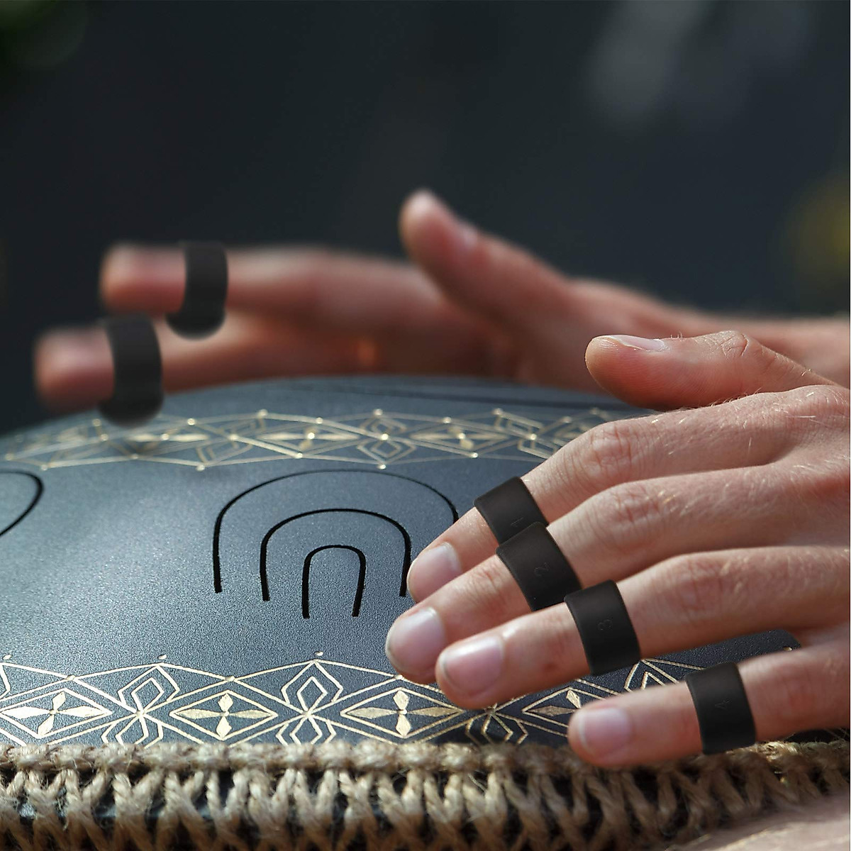 8 Pieces Steel Tongue Drum Finger Sleeves, Silicone Rubber Knocking Finger Picks Cover for Tongue Drum, 2 pieces Drumstick Holders Finger Tool for Percussion Instrument