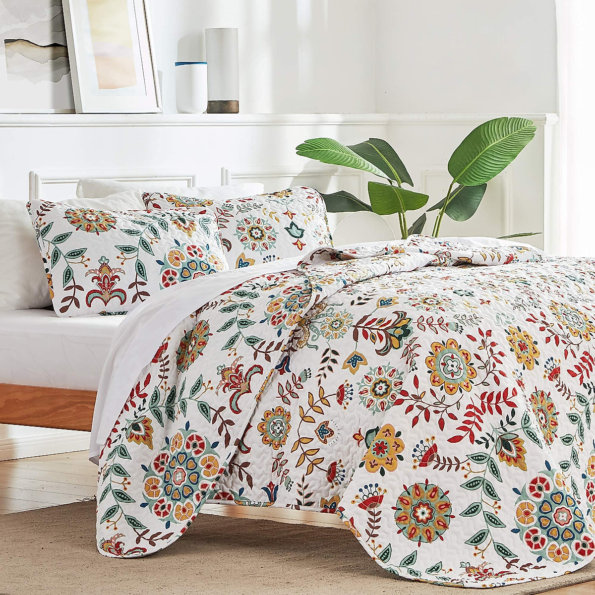 SLEEP ZONE 3-Piece Printed Quilt Set - Full/Queen Size - Lightweight Reversible Bedding Coverlet Set for All Season (Classic Floral Pattern), Full/Queen (90x96 inch | 2 Pillow Shams)