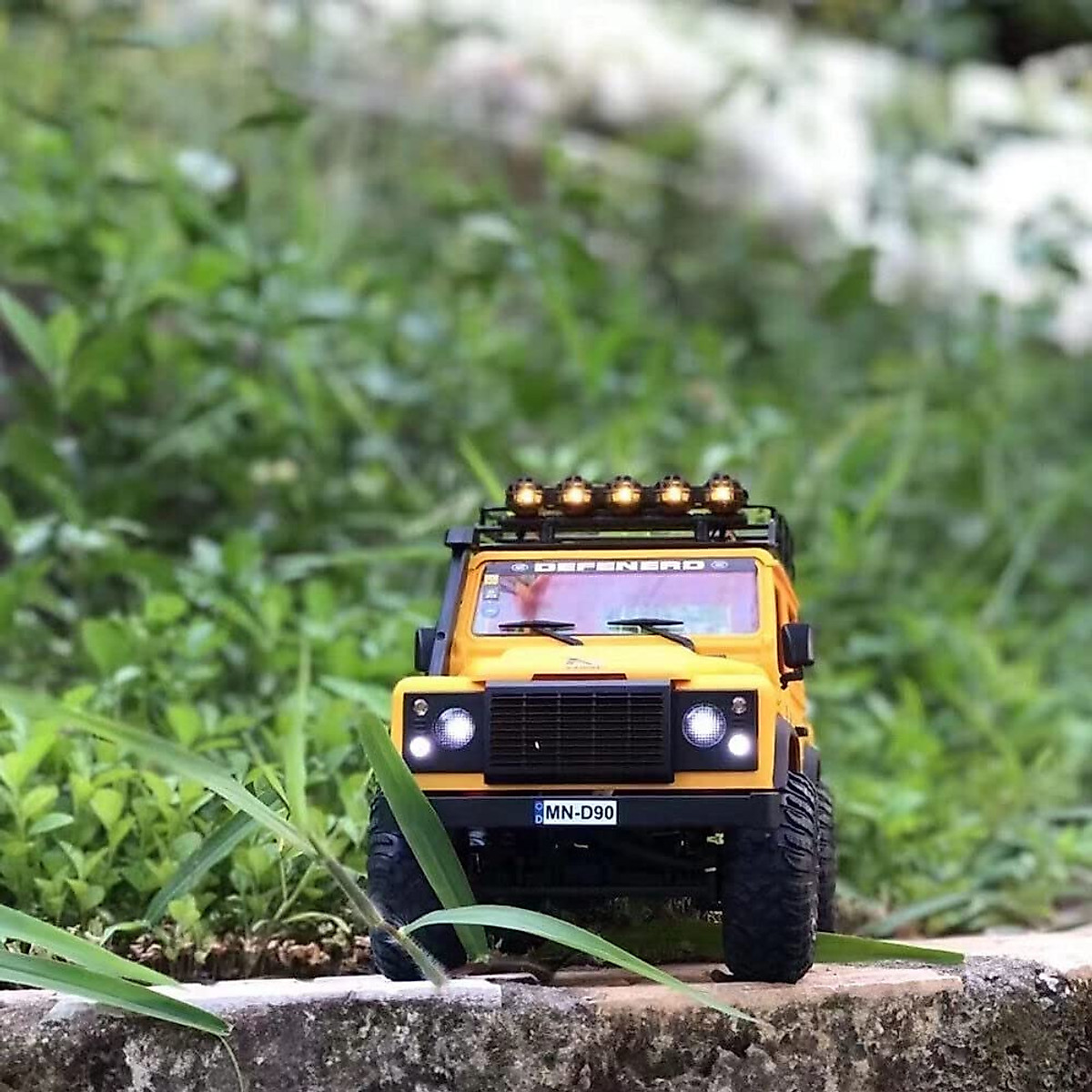 HobbyToki 1/12 RC Crawler 4WD 2.4G Rock Truck Buggy Offroad Cars Defender with Roof Light Sound Full Scale Remote Control Adult Kids Toys (Yellow)