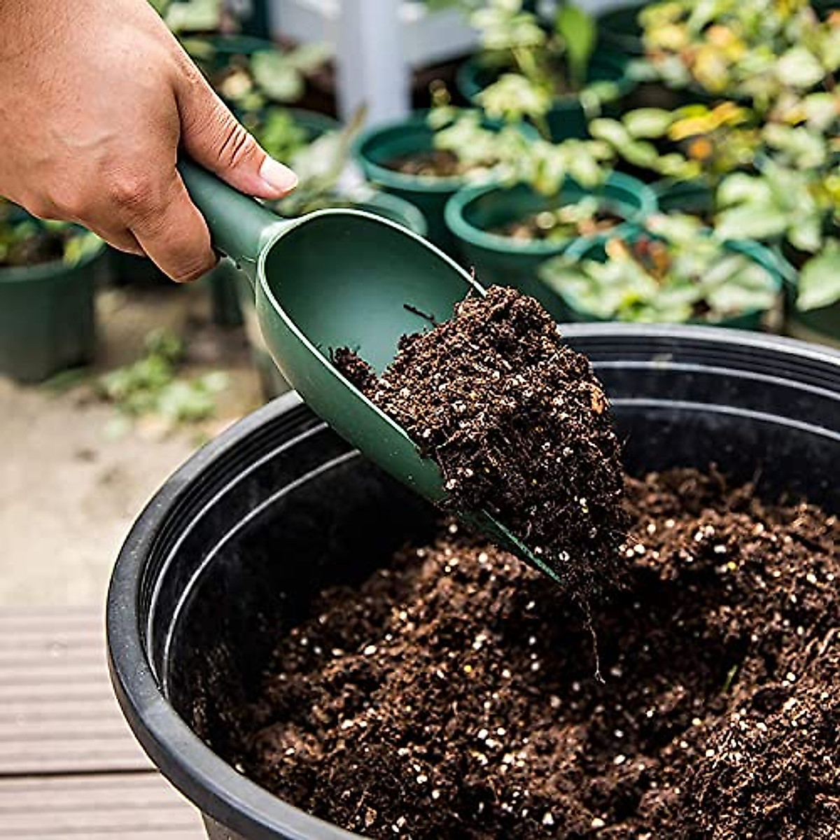 YAIKOAI 4 Pack Plastic Garden Shovel Plant Hand Shovel Trowels Home Gardening Tools for Flower Vegetables Soil Transplanting, Weeding, Moving, Digging Planting, A Style