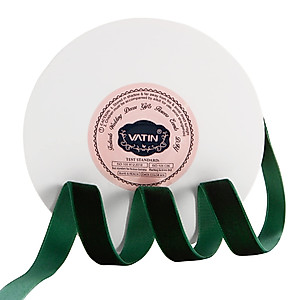 VATIN Green Velvet Ribbon 5/8" Green Premium Plush Velvet Woven Edge Velvet Ribbon for Christmas Tree,Gift Wrapping,Flower Bouquet,Wreath Decorations,Bow Making- 10 Yards