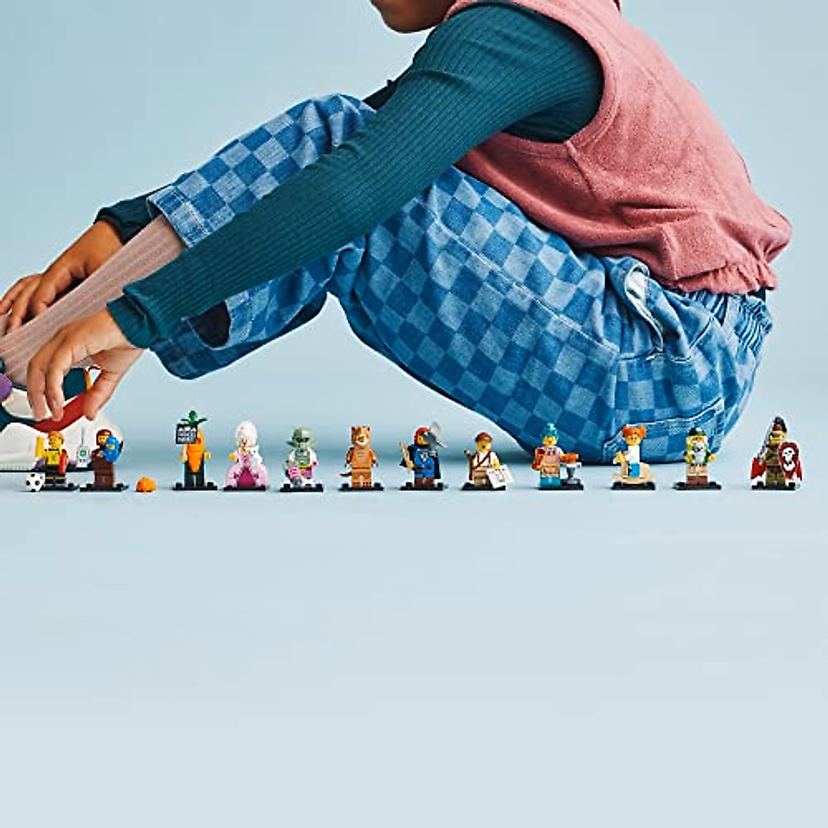 LEGO Minifigures Series 24 71037, Limited Edition Mystery Minifigure Blind Bag, 2023 Set, Collectible Characters with Toy Accessories