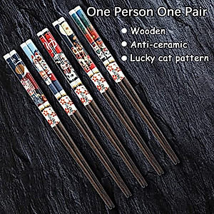 WORCAS 5 Pairs Hardwood Chopsticks Reusable， 9.0Inch/23cm Japanese Style Natural Wood Chop Stick Hand-Carved Chopstick (Anti ceramic pattern)