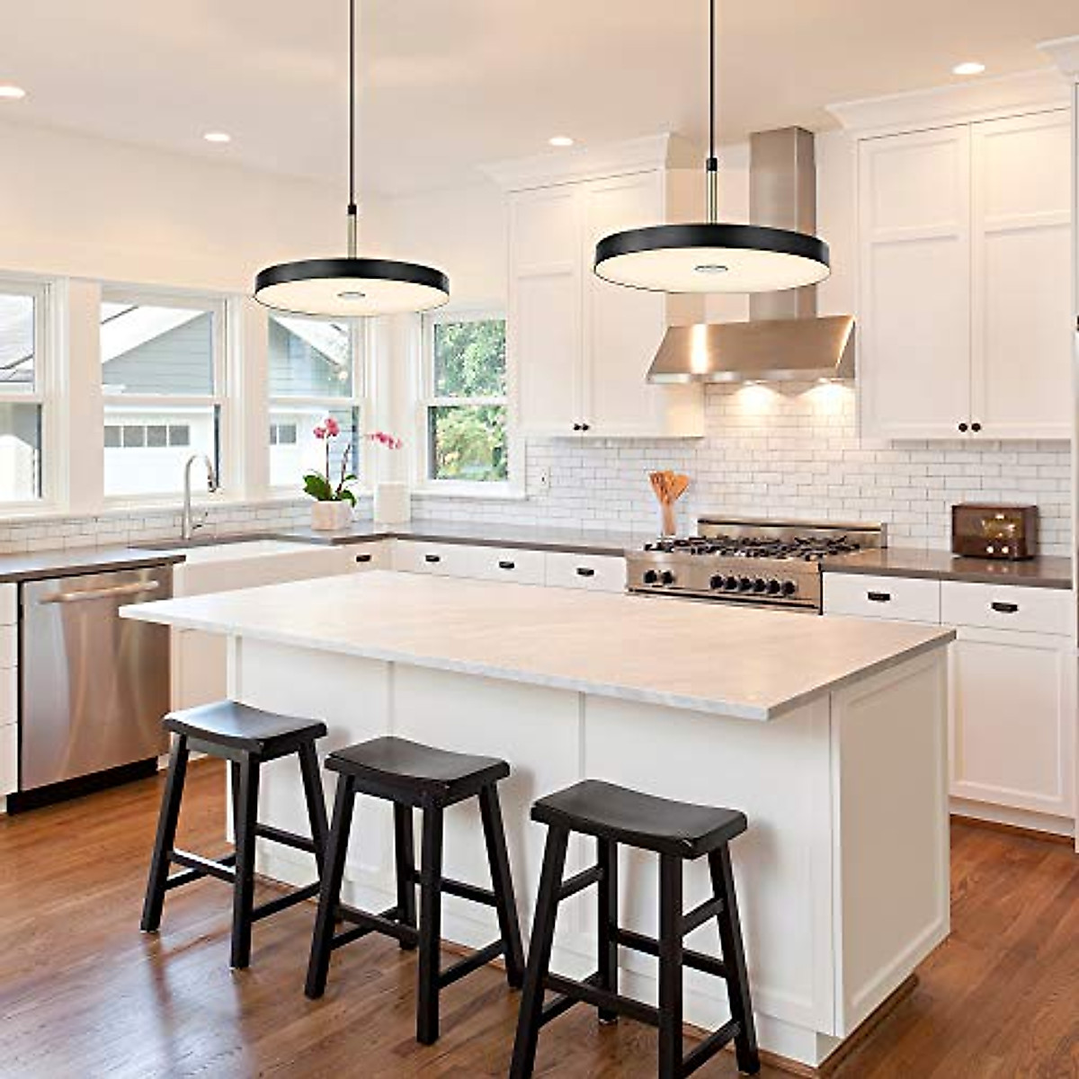 Globe Electric 60766 Novogratz x Globe Pendant, Matte Black with Brushed Brass