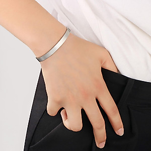 JoycuFF Breast Cancer Survivor Gifts for Women Cancer Awareness Bracelet Warrior Mantra Cuff Bangle Inspirational Encouragement Jewelry