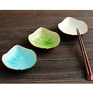 WAIT FLY Lovely Grape Leaves Shaped Ceramics Seasoning Dishes/ Tea Bag Holders/ Ketchup Saucer/ Appetizer Plates/ Vinegar Spice Salad Soy Sushi Wasabi Seasoning Dipping Bowls, Set of 3