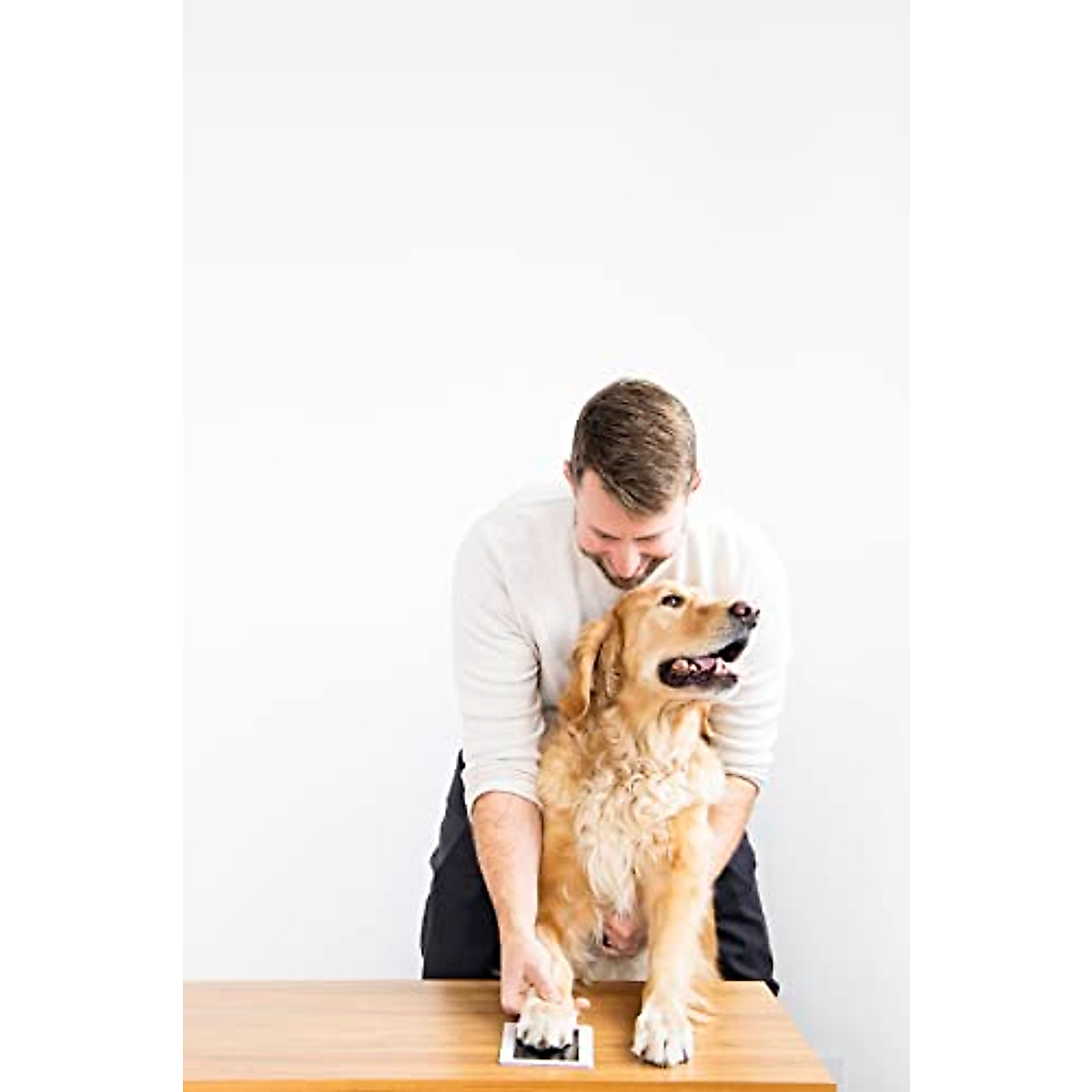 Pearhead Pet Clean-Touch Ink Pad, Medium/Large, Black Ink Pad for Cats or Dogs, Pet Owner, Pet Owner Must Have Item, Pet Memory Keepsake, for Medium to Large Pets