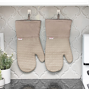 T-fal Textiles Waffle Silicone Oven Mitt Set, Softflex,Non-Slip Grip, Heat Resistant, 13-inches x 7-inches, 2 Pack, Sand