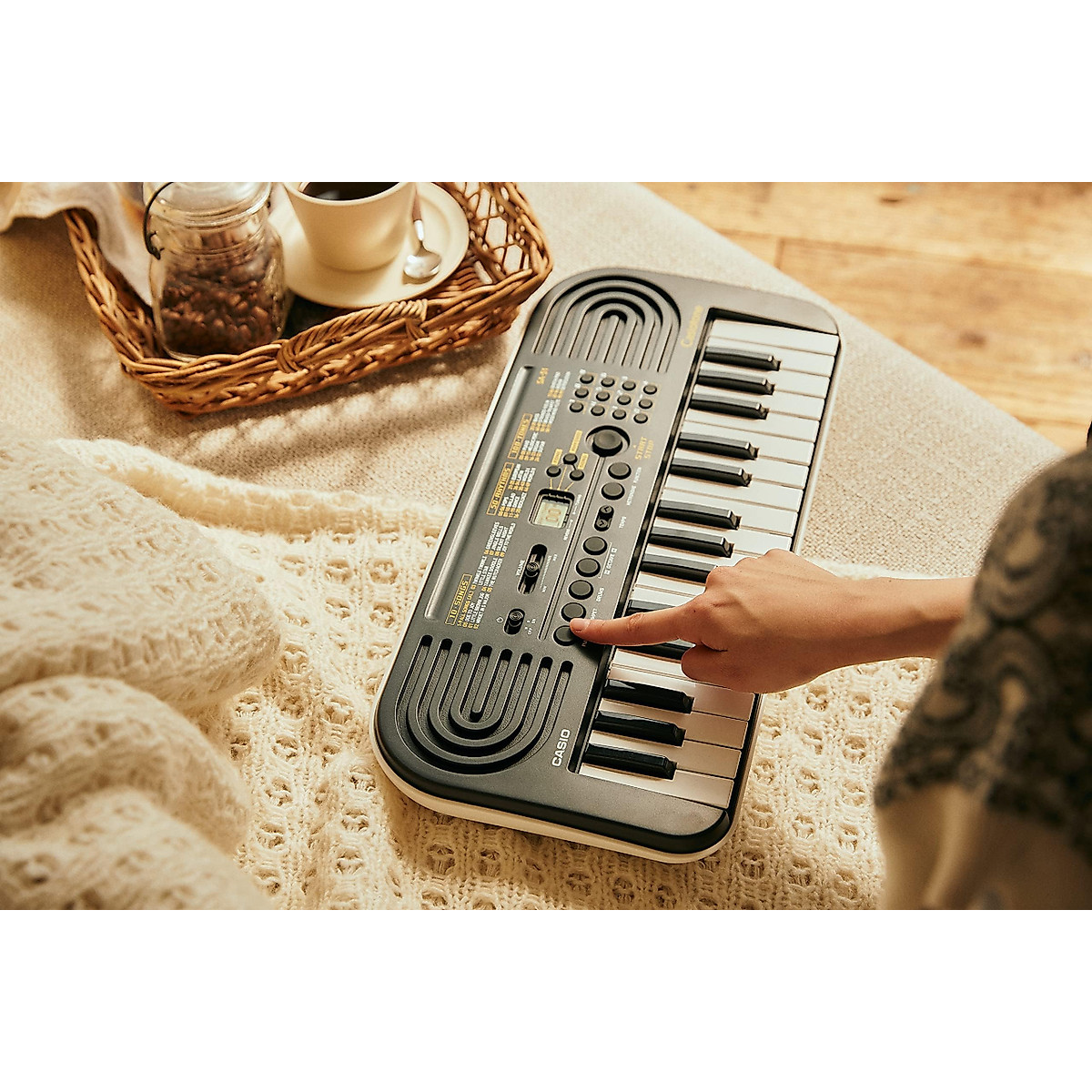 Casio Casiotone SA-51 32-Key Portable Keyboard with Mini Keys