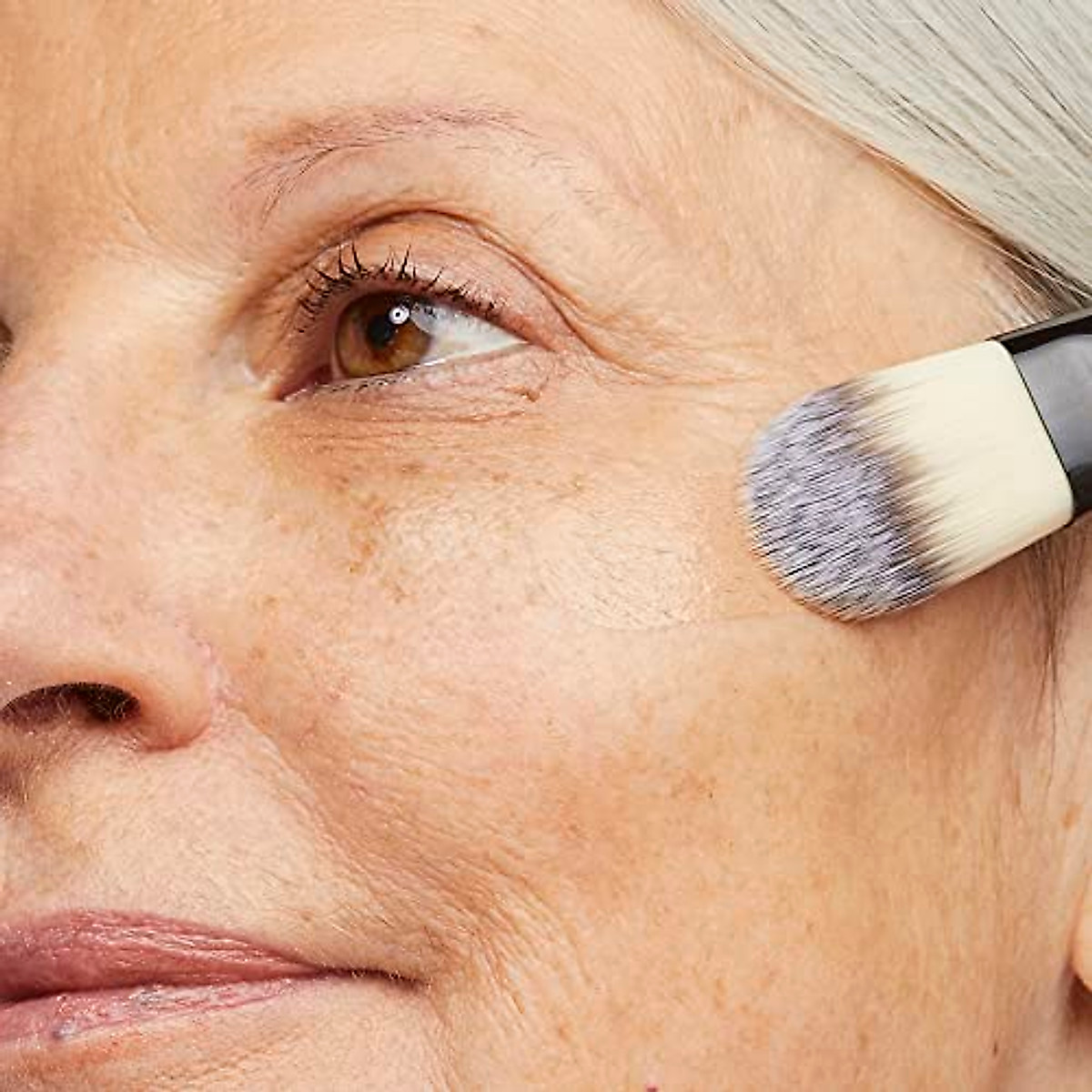 No7 Restore & Renew Multi Action Serum Foundation - Warm Beige - Liquid Foundation Makeup with Vitamin C, Vitamin E & Collagen for Face - Beauty Skin Serum Formula with Medium Coverage (30ml)