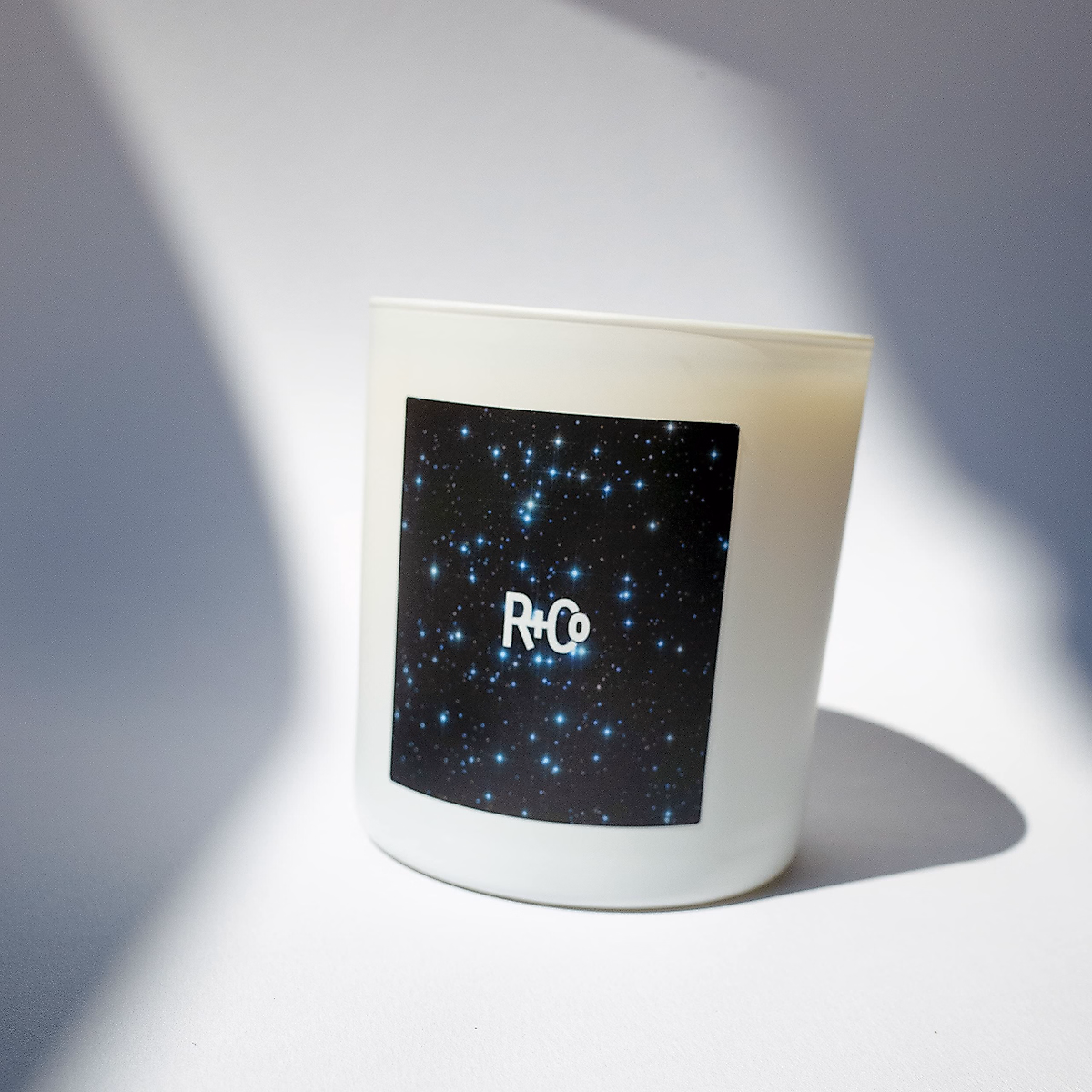 R+Co Stars Align Scented Candle 255 g / 9 oz