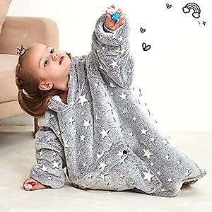 KFUBUO Wearable Blanket Hoodie for Kids Toddlers Sherpa Blanket Sweatshirt With Pocket Cute Hoodies 2-6 Year Old Girl Boy Birthday Gifts Glow in The Dark Stars