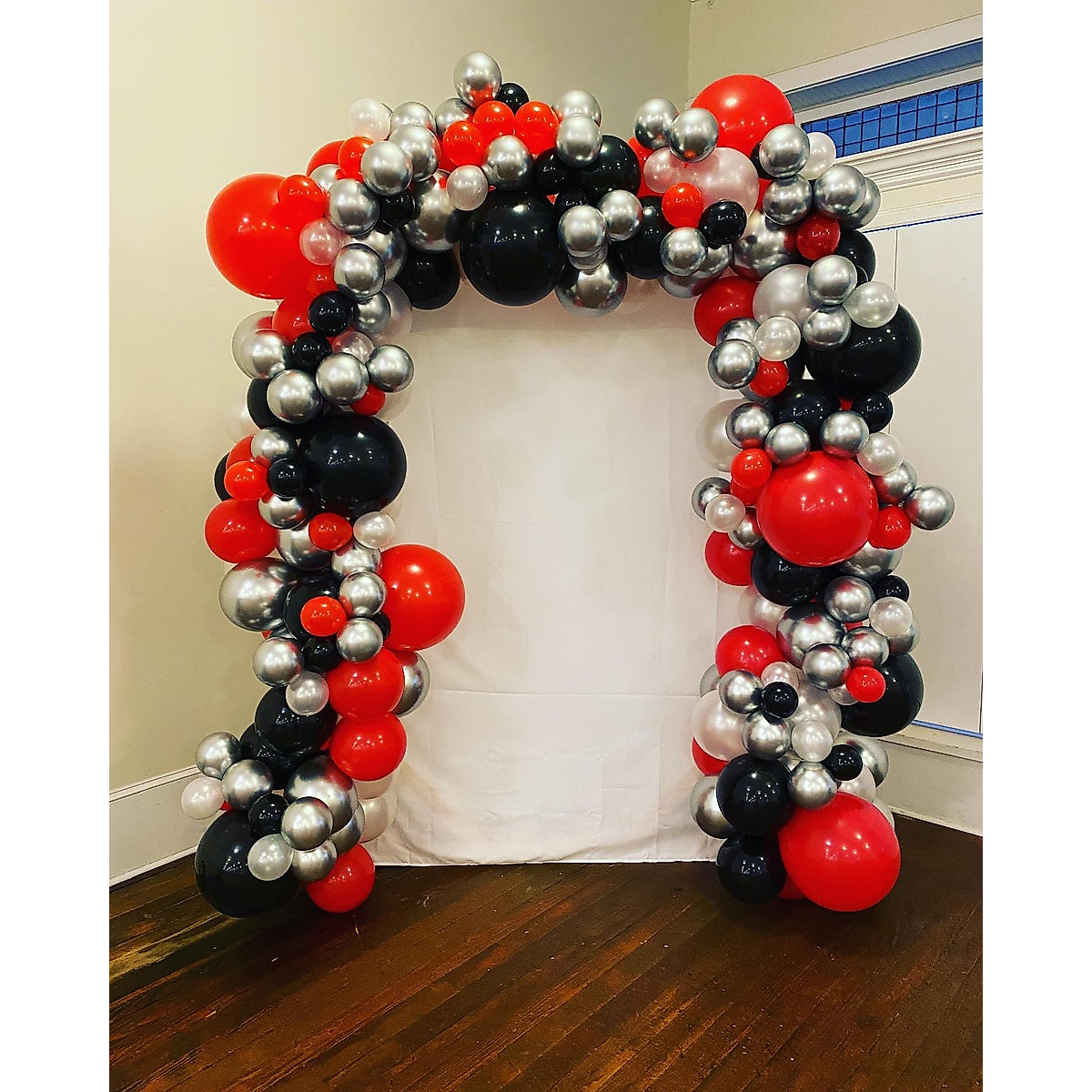 Red and Black Balloons Arch Kit, ADOINBY 140Pcs Matte Red Black Metallic Silver Garland kit, 18 12 10 5 Inch Different Size Balloons for Birthday Party Anniversary Wedding Graduation Prom Decorations