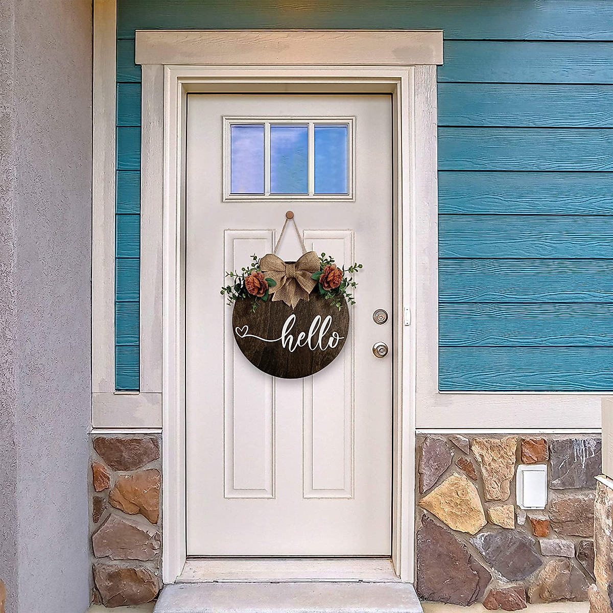 Wood Round Hello Welcome Wreath Sign Hanging Decoration Front Door, Farmhouse Porch Sign and Artificial Green Plant, Rural Outdoor Decor New House Relocation Gift