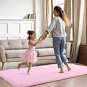 Zareas Pink Area Rug for Girls Bedroom, 4x6 Feet Fluffy Rug for Living Room, Shaggy Throw Rug for Kids Room Nursery Room, Super Soft Indoor Modern Plush Rug Dorm Rug Furry Carpet Cute Home Decor