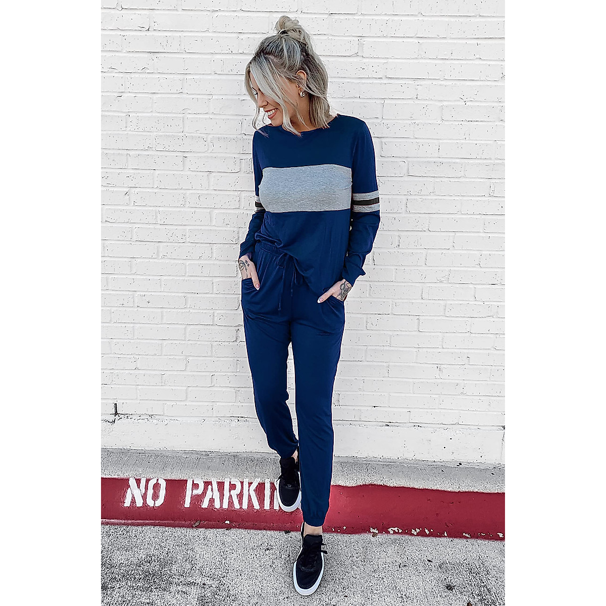 PRETTYGARDEN Women's Color Block 2 Piece Tracksuit Crewneck Long Sleeve Tops Long Sweatpants Outfits Lounge Sets(Bright Blue,Medium)