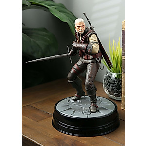 DARK HORSE COMICS The Witcher 3: Wild Hunt Geralt Manticore Figure, Standard