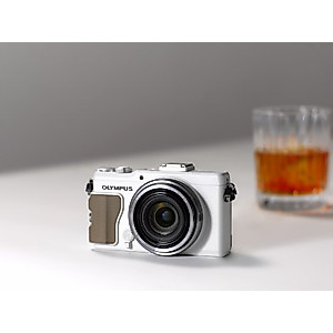 Olympus XZ-2 Digital Camera (White) - International Version (No Warranty)