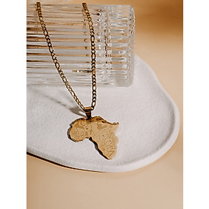 MINACHI Africa Necklace, Vintage Gold Plated Stainless Steel Africa Continent Nations Pendant, African Jewelry Gift for Men and Women
