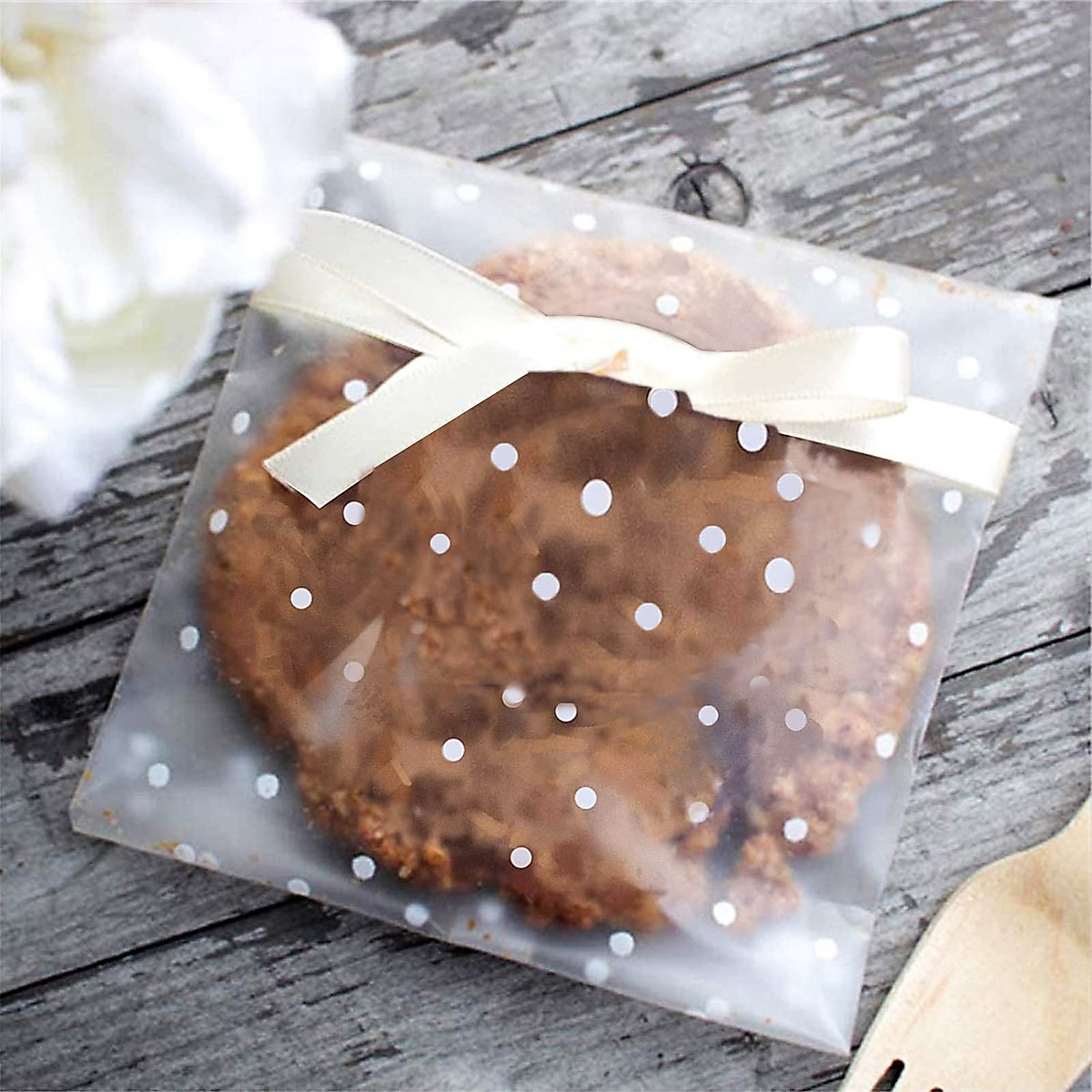 Greengoal 200pcs Resealable Cellophane Bags, Resealable Plastic Bags, Self Sealing Cello Bags - for Bakery, Candle, Soap, Cookie Poly Bags - 4x4 inch