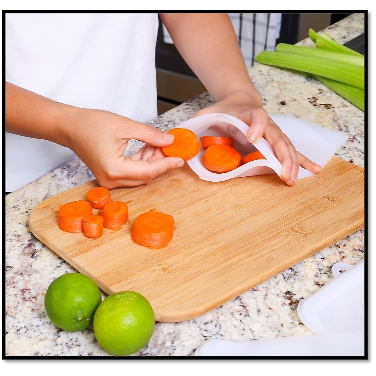 Ecoberi Reusable Food Storage Bags, BPA Free Silicone, Zip Closure, Microwave, Freezer, Dishwasher Safe, Lunch Box, Travel, Set of 3 (Blue)