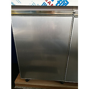 F&U Brushed Metal Look Contact Paper Film Vinyl Self Adhesive Backing Waterproof Metallic Gloss Shelf Liner Peel and Stick Wall Paper for Covering Counter Top Kitchen Cabinet (24 X 78.7 inch, Silver)