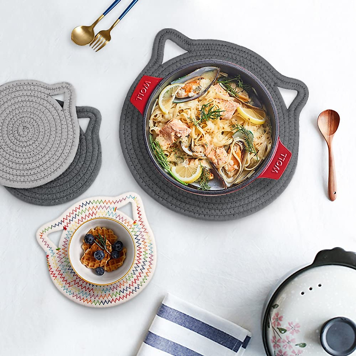 YONOVO 7" Cotton Trivets Set, 3Pcs Cute Cat Ear Pot Holders Woven Hot Pads Mats Thick Heat Resistant for Hot Pots and Pans Round Hot Plate Holder Washable Potholders Kitchen Farmhouse Rustic Gift