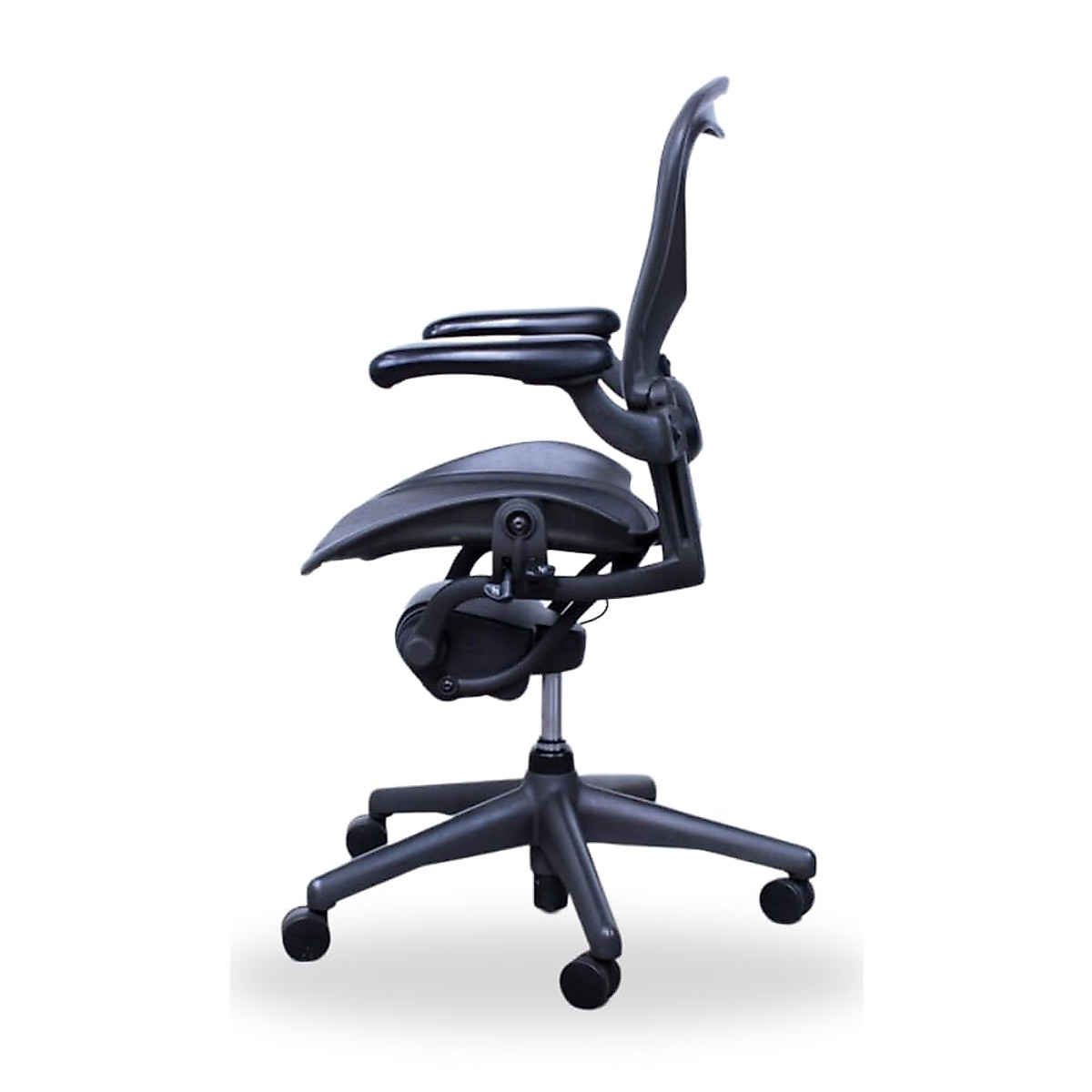 Aeron Herman Miller Office Chair Size B |10 Year Warranty | Fully Adjustable Arms| Tilt Limiter and Seat Angle Adjustment| Adjustable Lumbar Pad|Renewed| Free Footrest and Hardwood Rollerblade Wheels