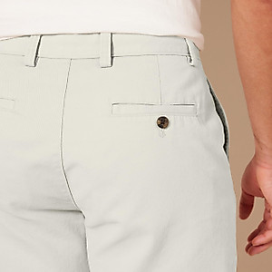 Amazon Essentials Men's Classic-Fit 9" Chino Short, Grey, 38