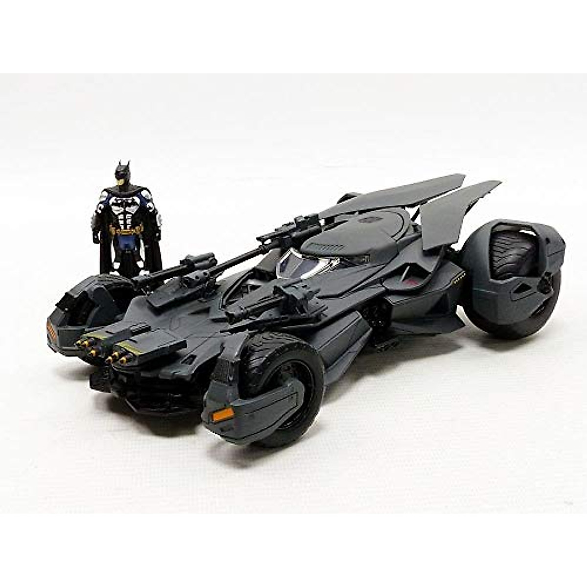 Jada Metal Justice League Batmobile, Pack of 1, Black/Grey
