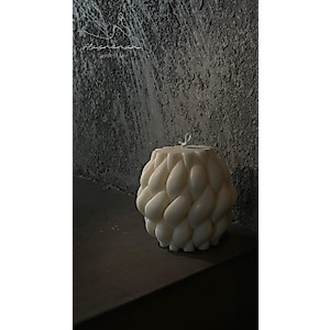 Hyznengu Knot Ball Candle - White Super Large Handmade Pillar Scented Soy Wax Candles，Elegant Aesthetic Candle for Women，Housewarming Presents，Home Room Shelf Coffee Table Decorative Idea Candles
