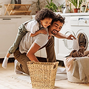 Eaasty 2 Pcs Wicker Waste Basket Woven Wicker Trash Can Bathroom Wastebasket with Wooden Handle for Bedroom Storage 12.8 x 7.6 x 12.4 Inch(Brown)