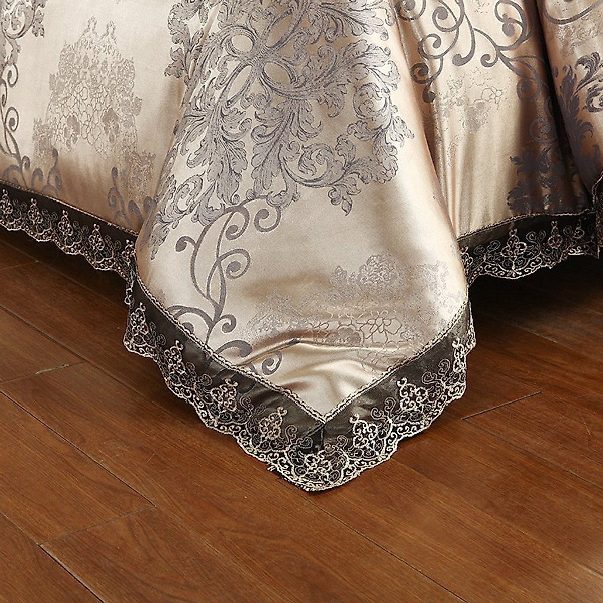 Duvet Cover Set Satin Embroidery Bedding Luxury European Neoclassical Style,3 Piece,King Size