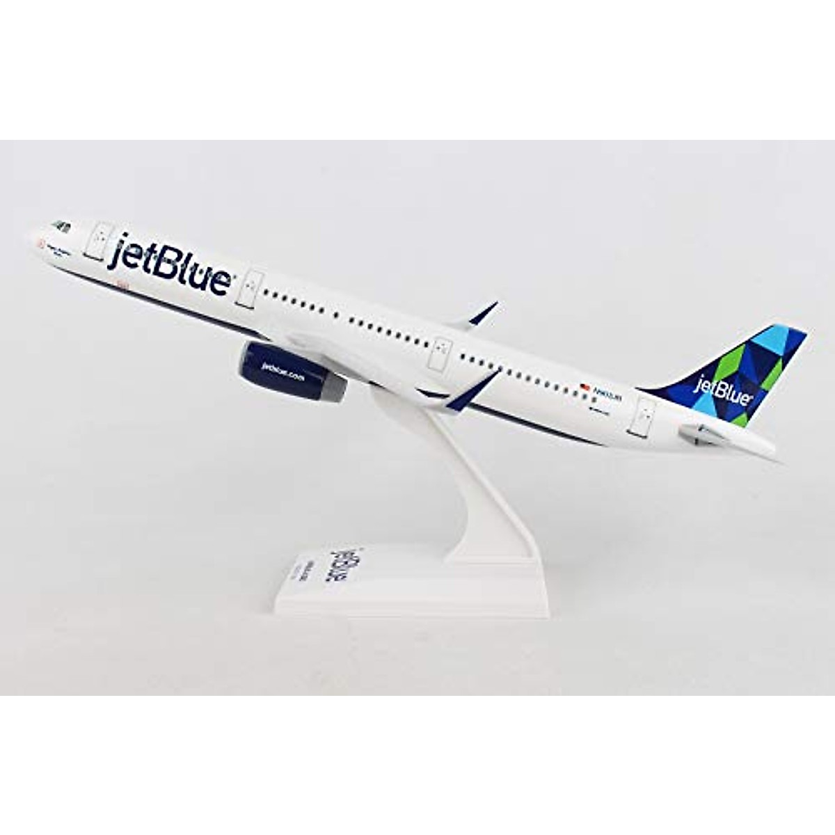 Daron SkyMarks SKR778 JetBlue Airlines Airbus A321 1:150 Scale New Livery Prism Tail Display Model , White